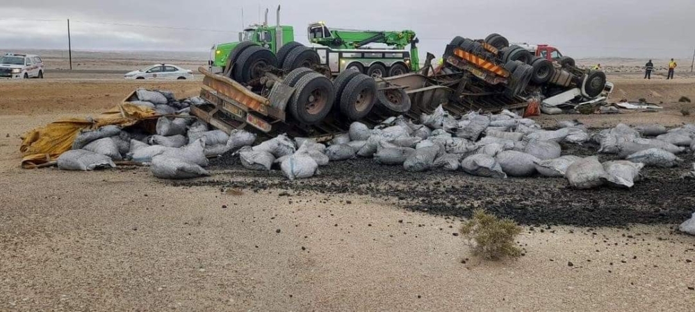 Truck accident claims two lives - Namibian Sun